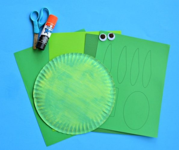 Paper Plate Turtle Craft - The Resourceful Mama
