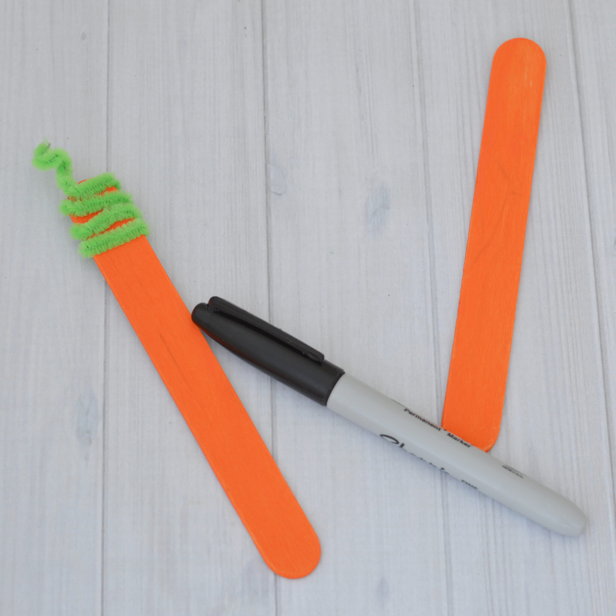 Craft Stick Jack o Lantern Craft - The Resourceful Mama